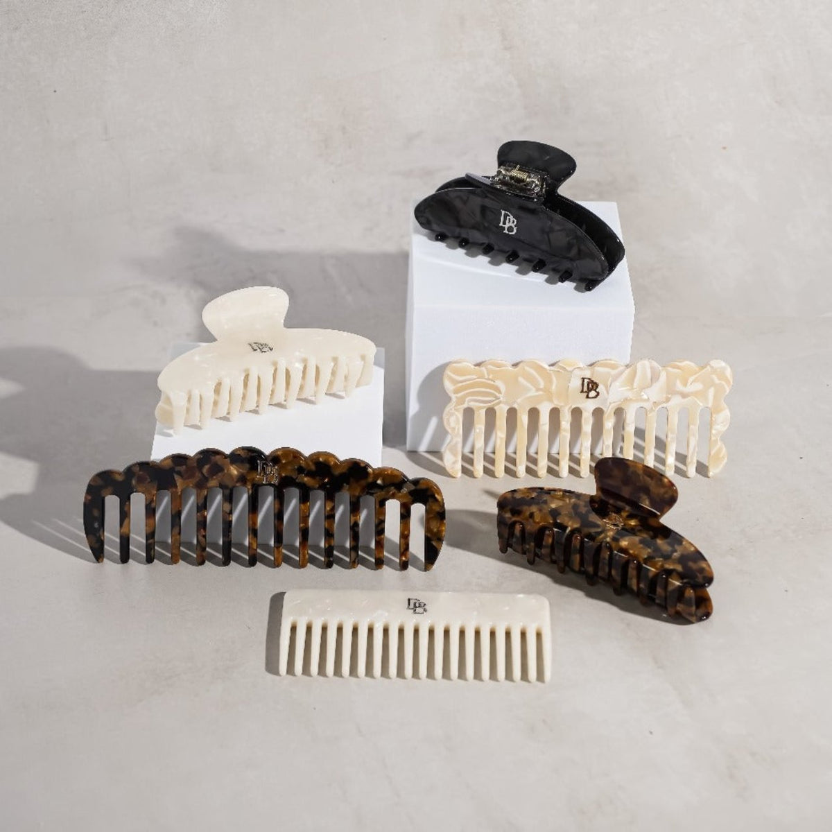 Comb & Hair Clip Combo – Dra. Brows